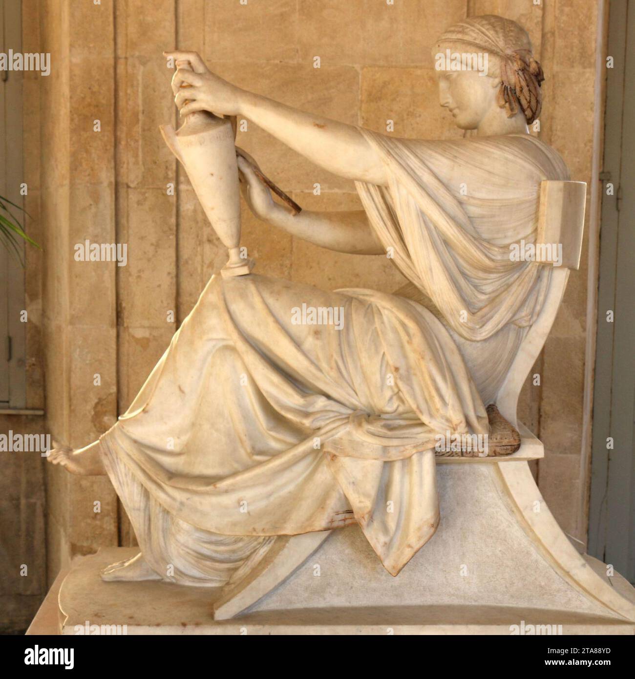 Victor Symian-L'art étrusque Stock Photo - Alamy