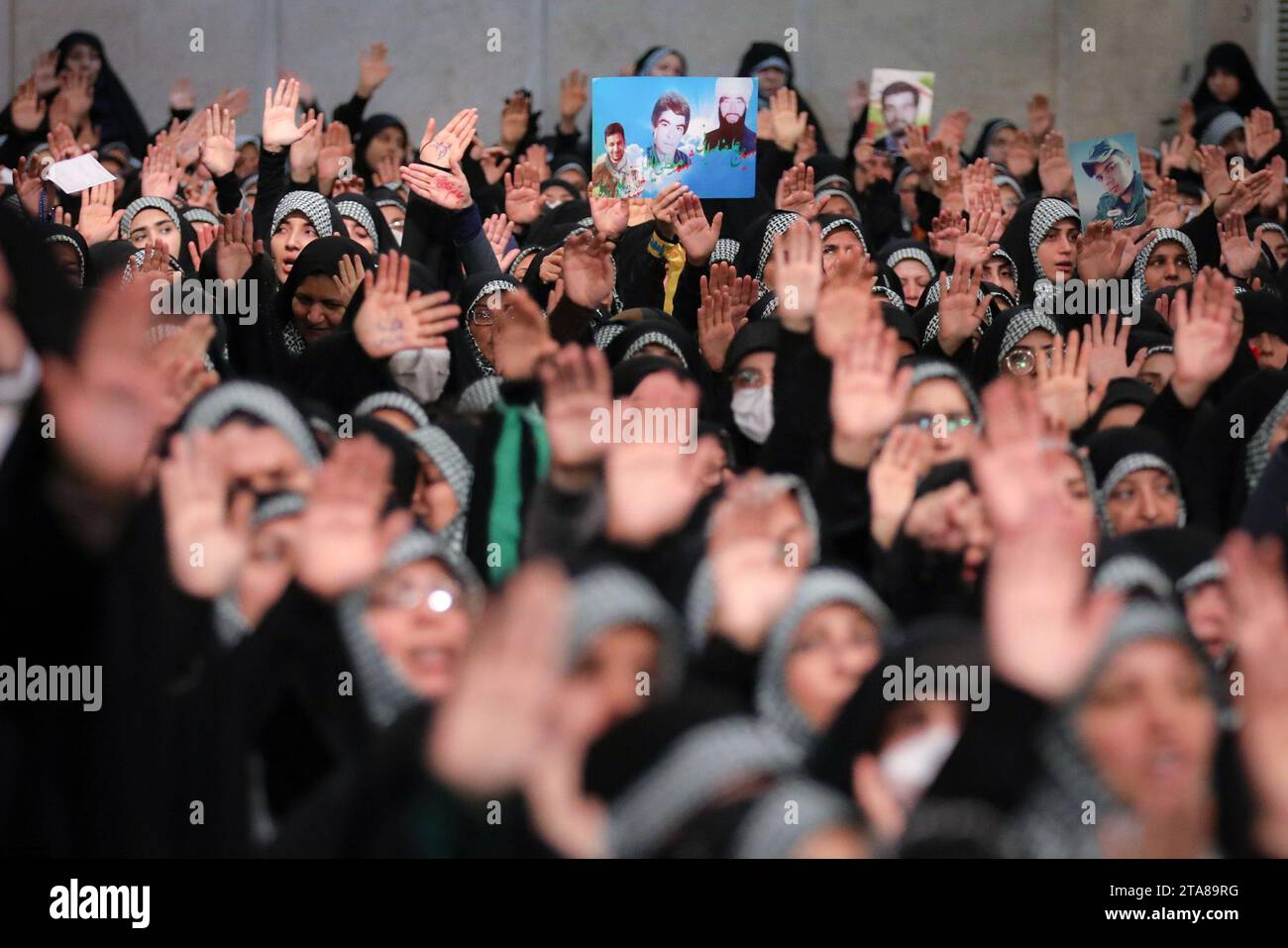 Female mobilization hi-res stock photography and images - Alamy