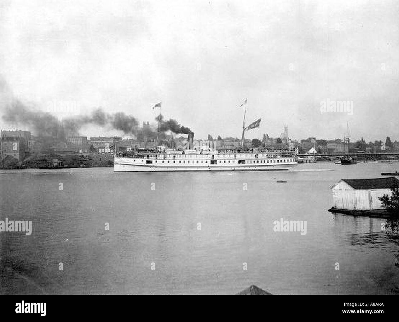 1890s steamship Black and White Stock Photos & Images - Alamy