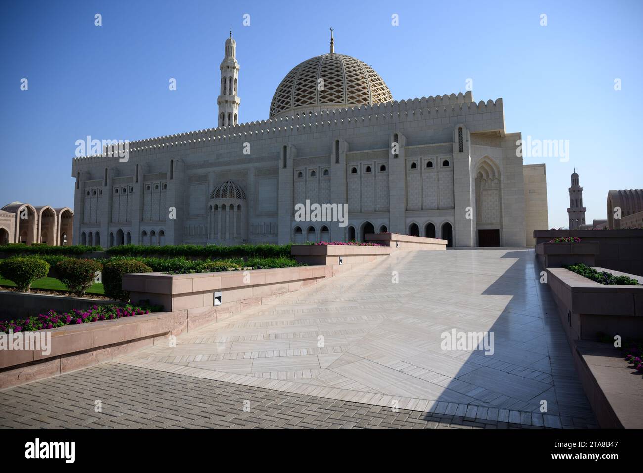 Maskat, Oman. 29th Nov, 2023. The Sultan Qabus Grand Mosque in Muscat ...