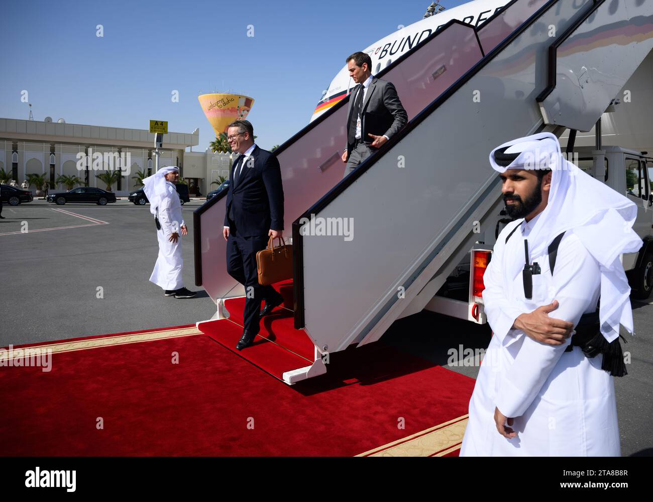 Doha, Qatar. 29th Nov, 2023. Tobias Lindner (Alliance 90/The Greens ...