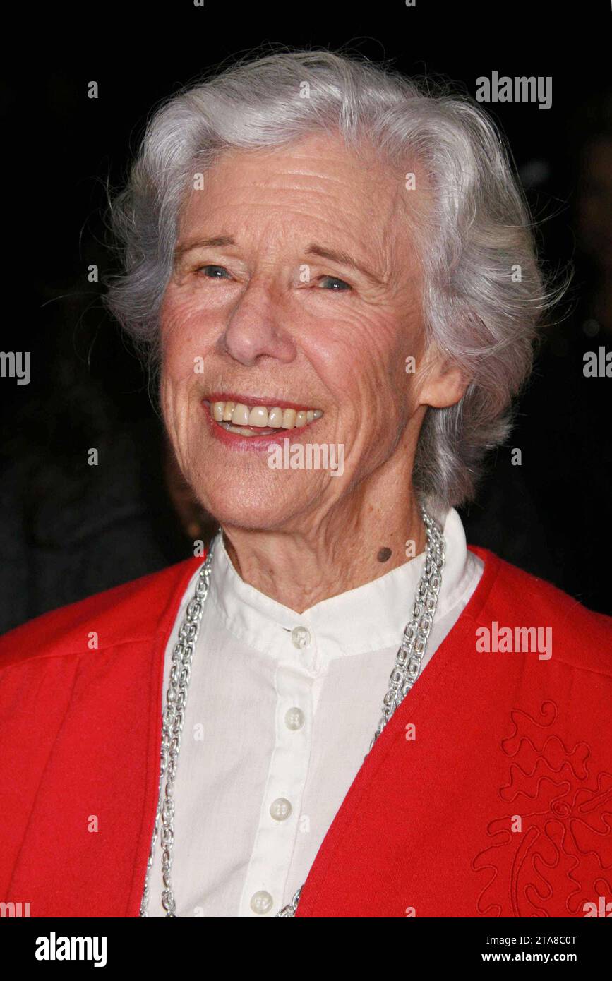 File Photo Frances Sternhagen Has Passed Away Frances Sternhagen
