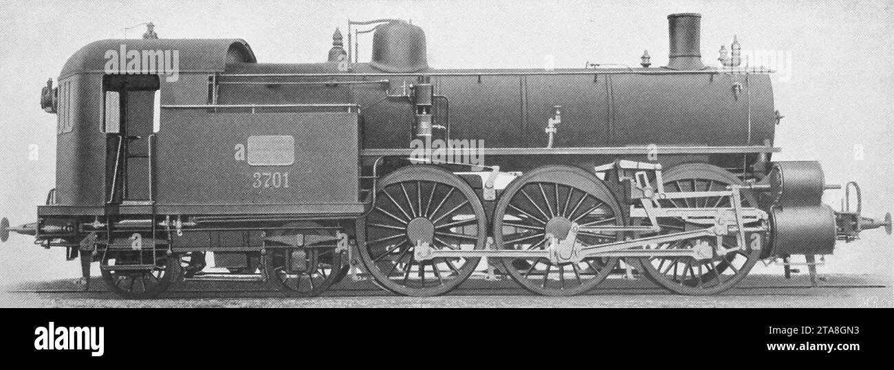 Vierzylinder-Verbund-Schnellzuglokomotive RA 3701 Stock Photo - Alamy