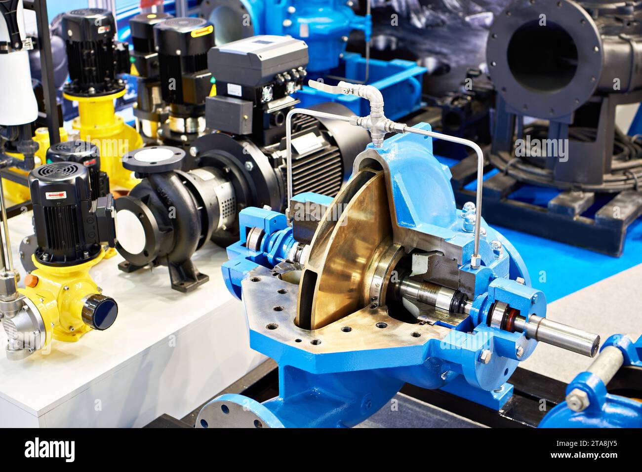 Installation of water pumps hi-res stock photography and images - Alamy