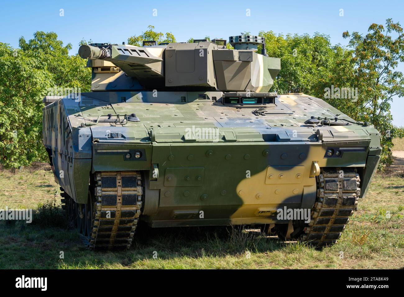 Hungarian Lynx infantry fighting vehicle (IFV) with 30mm machine gun ...