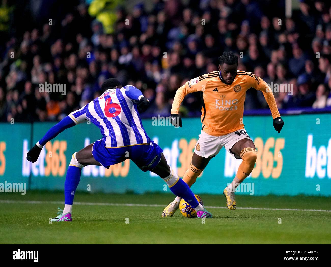 Leicester City's Stephy Mavididi (right) and Sheffield Wednesday's ...