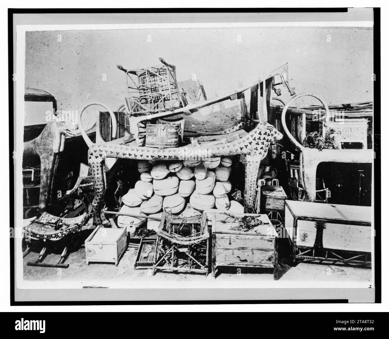 Antechamber Cut Out Stock Images & Pictures - Alamy