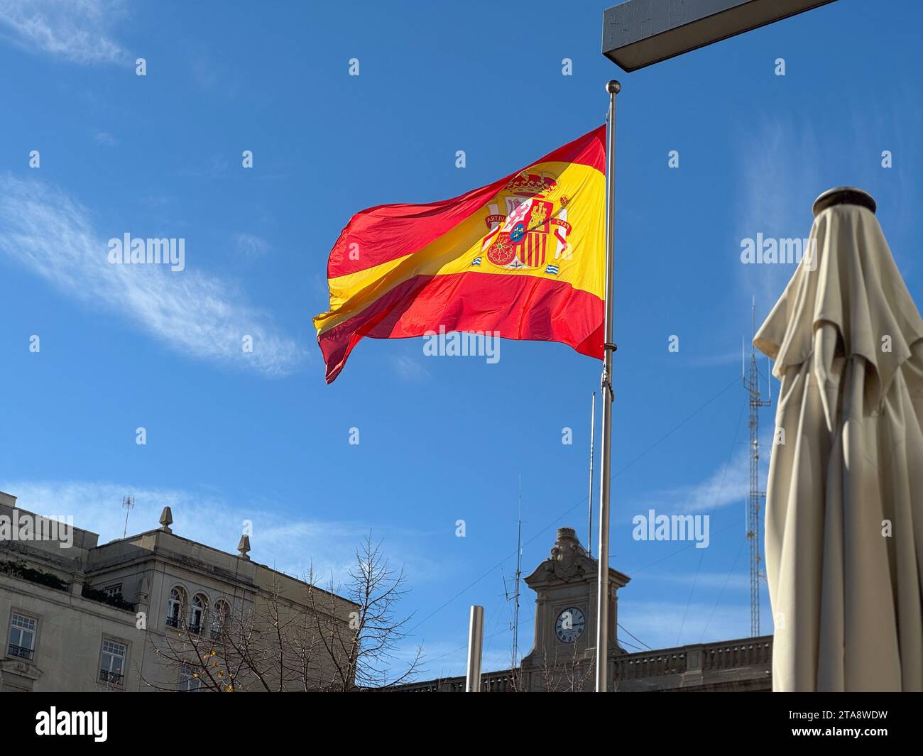 Spanish flag in Plaza de España, Zaragoza, Spain Stock Photo - Alamy