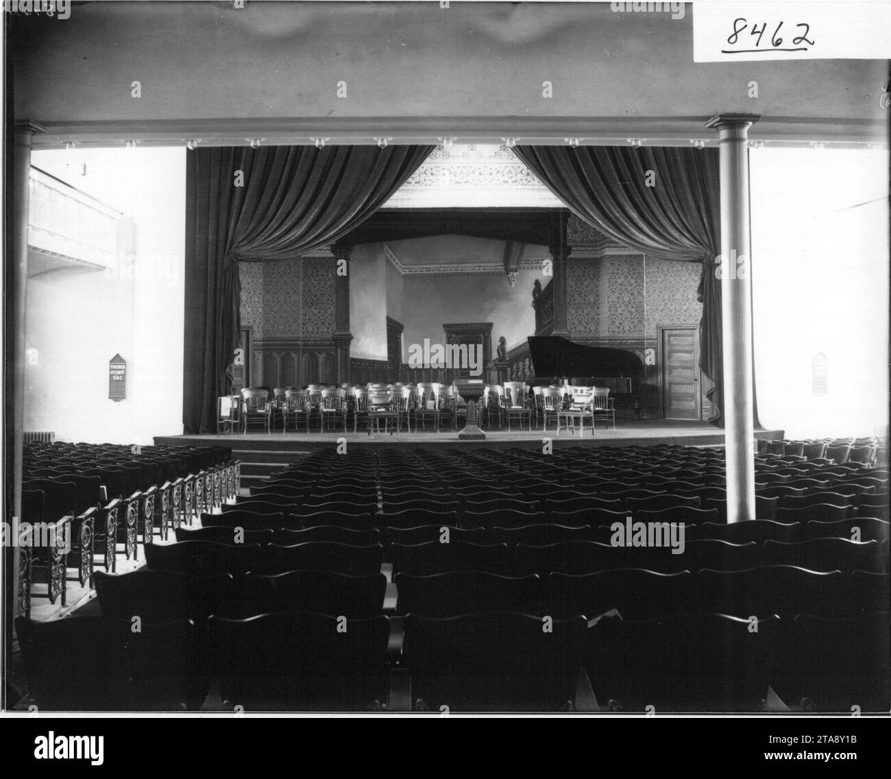 University auditorium building hi-res stock photography and images - Alamy
