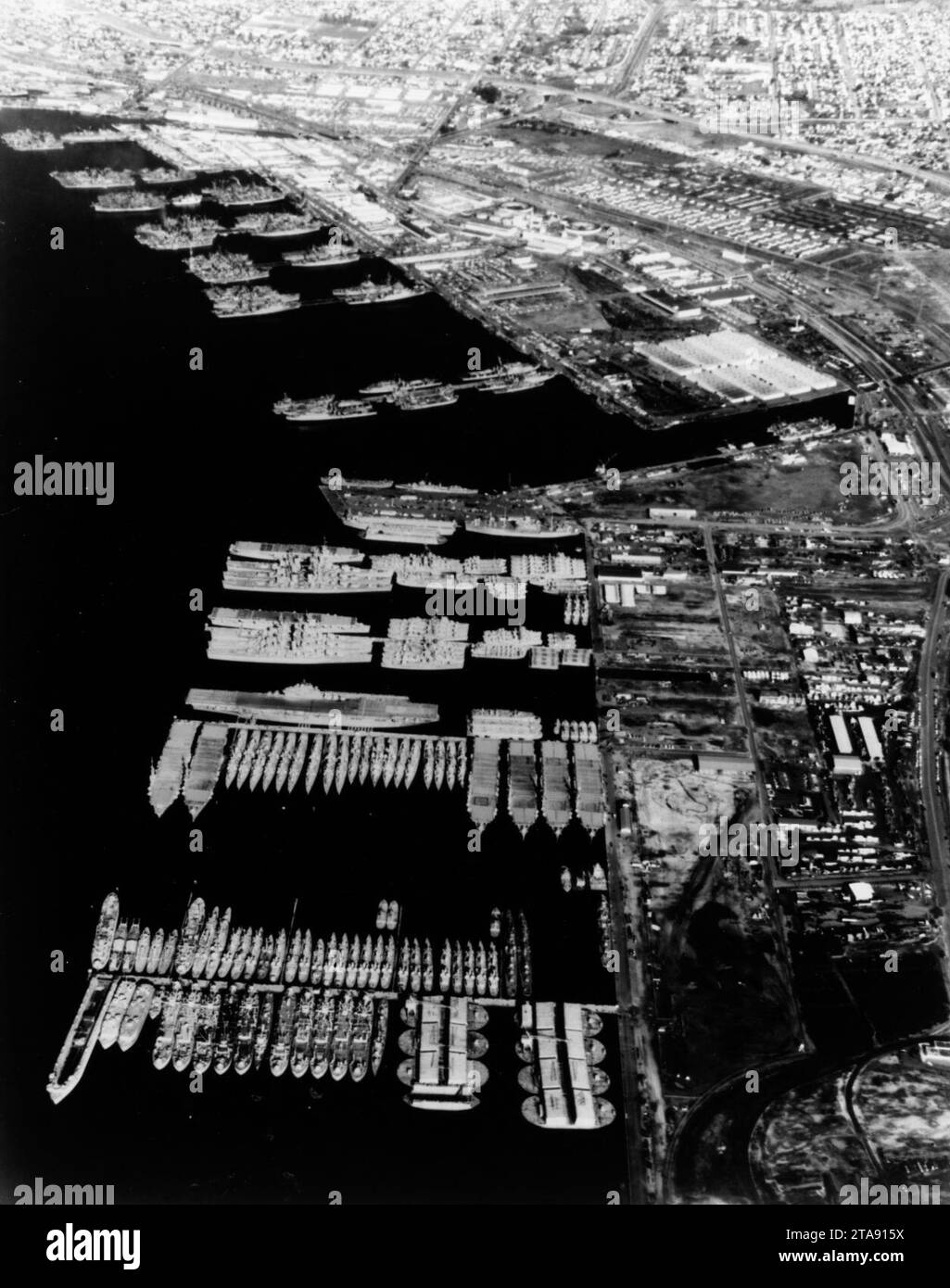 Naval reserve fleet hi-res stock photography and images - Alamy