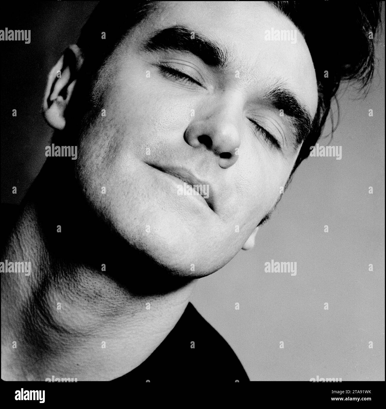 Black & white head & shoulders portrait of legendary rockstar, singer ...