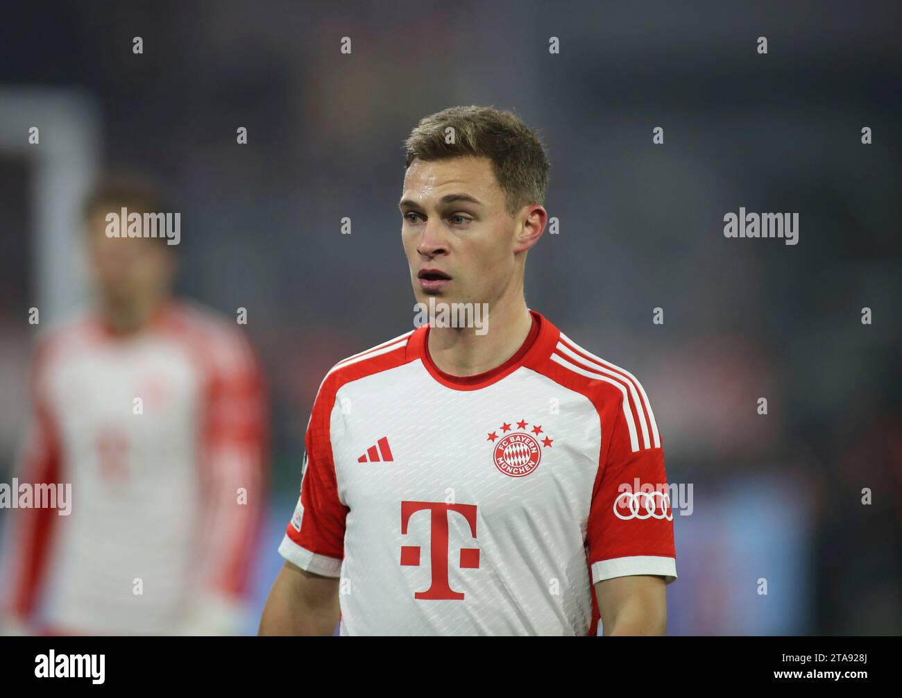 Joshua kimmich fc bayern munchen stehend hi-res stock photography and ...