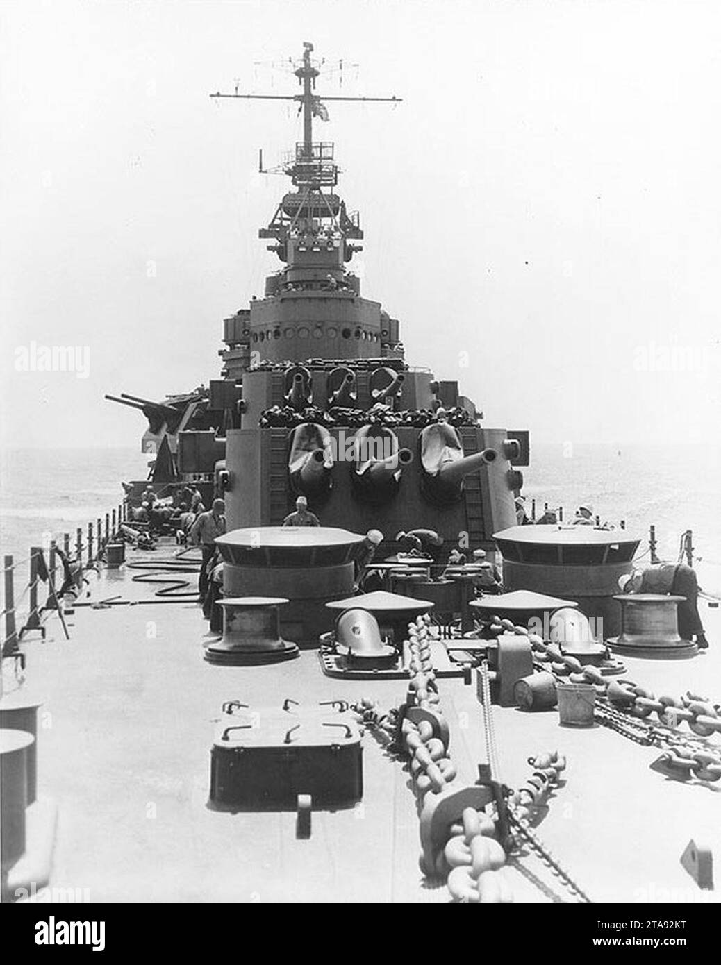 View on foredeck of USS Santa Fe (CL-60), early 1943 Stock Photo - Alamy