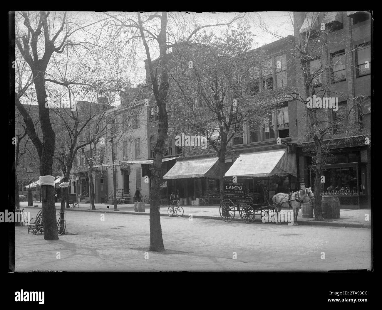 Curb side view Black and White Stock Photos & Images - Alamy