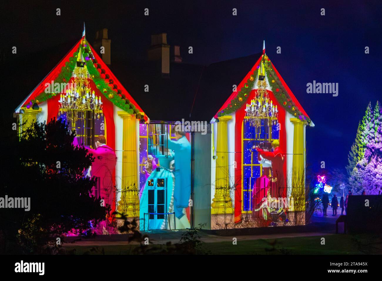 Romsey, Hampshire UK. 29th November 2023. Preview evening of Light Up ...