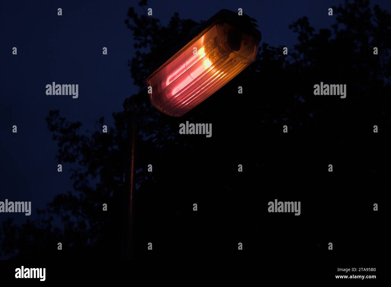 Sodium street light hi-res stock photography and images - Alamy