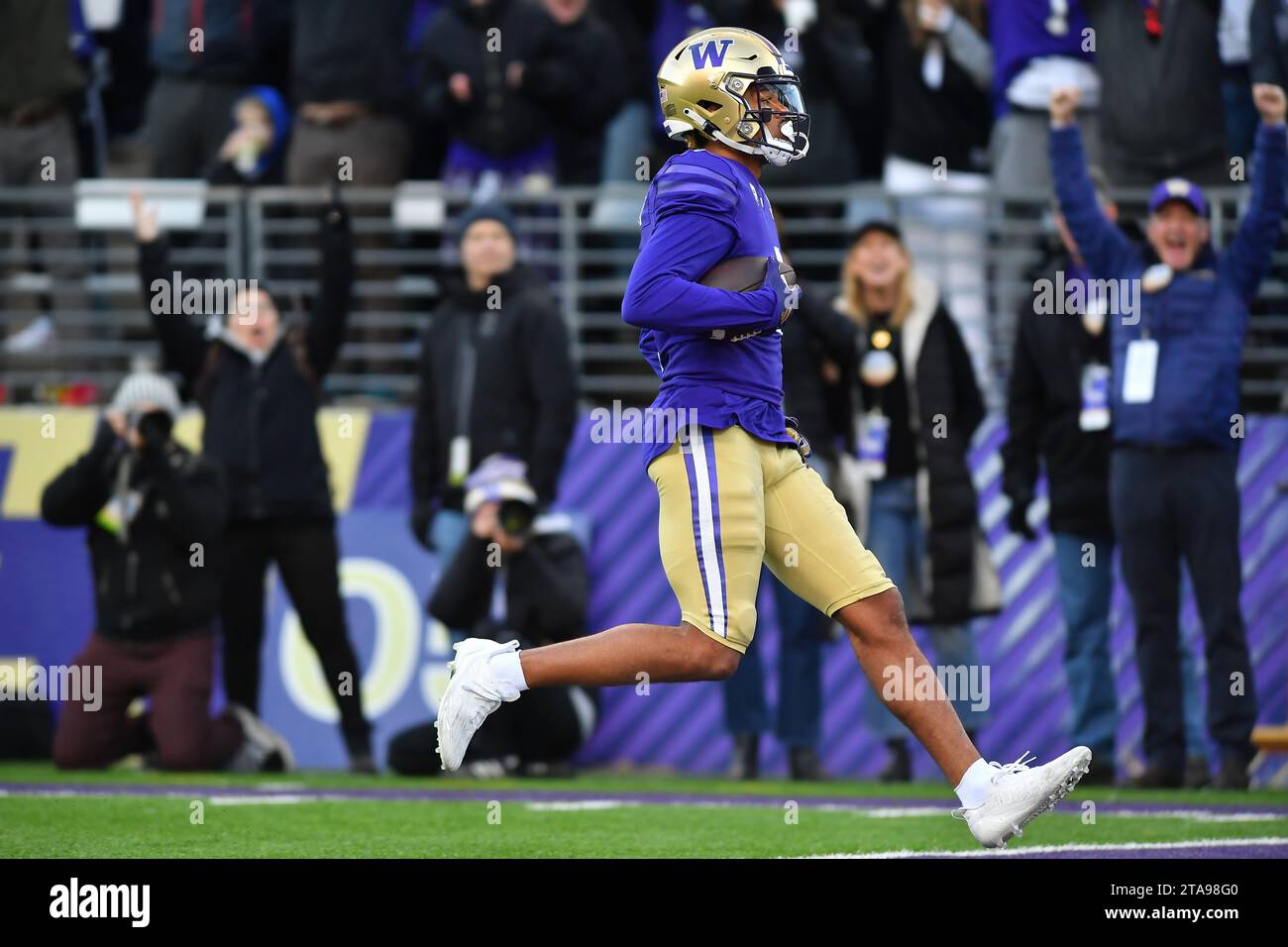 Seattle, WA, USA. 25th Nov, 2023. Washington Huskies wide receiver Rome ...