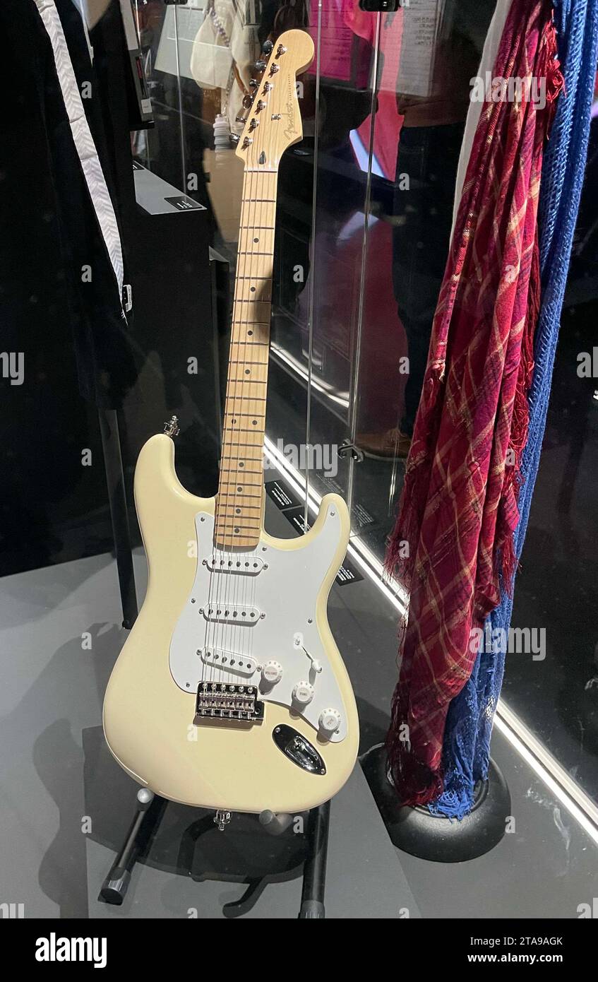 Jay z at glastonbury 2008 hi-res stock photography and images - Alamy