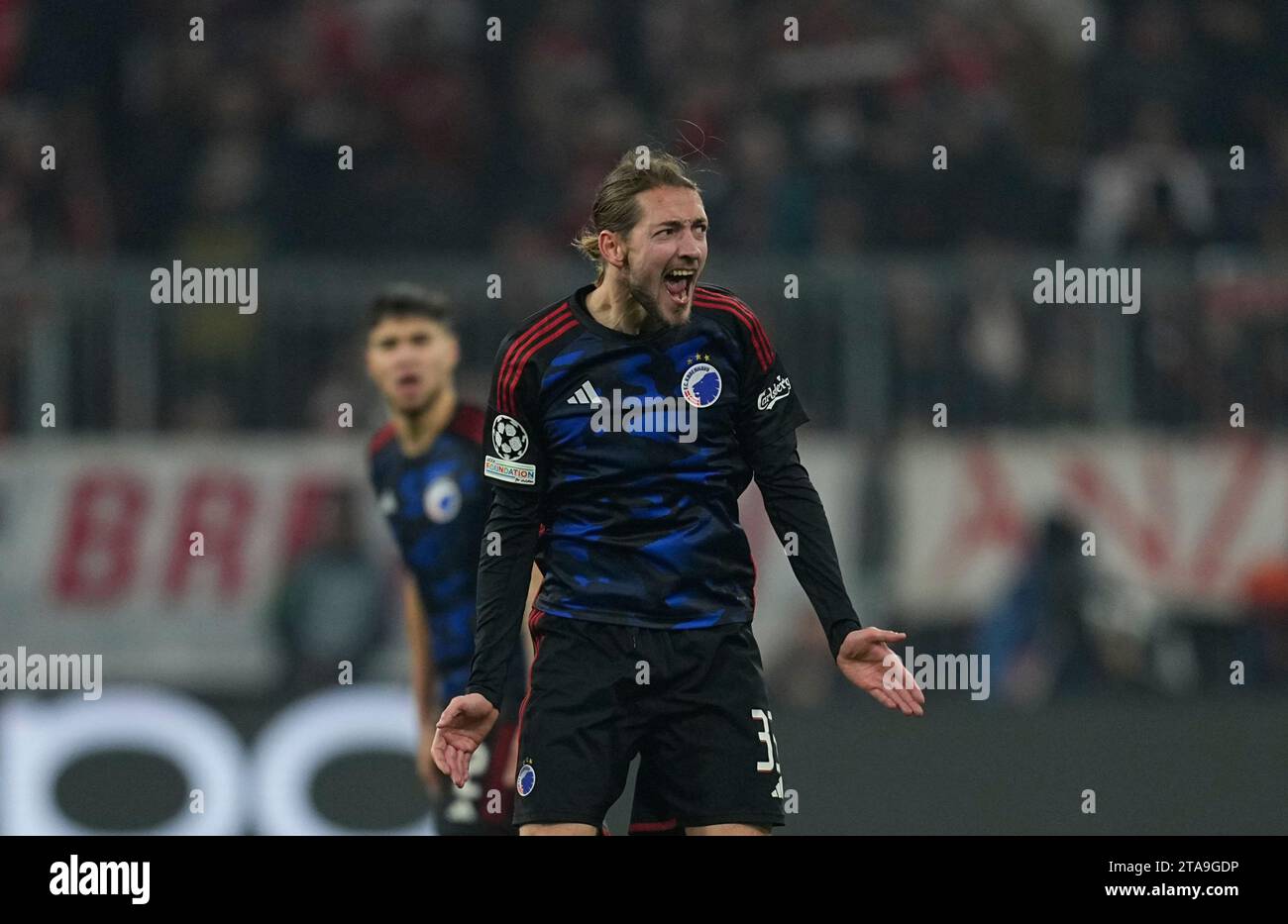 Allianz Arena, Munich, Germany. 29th Nov, 2023. Rasmus Falk (FC ...