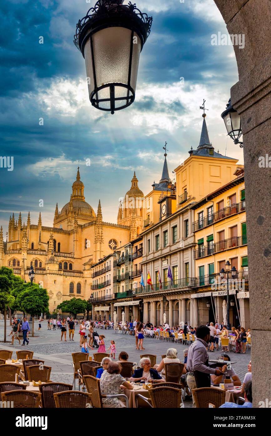 People at Plaza Mayor, Segovia, Castile and Leon, Spain Stock Photo - Alamy