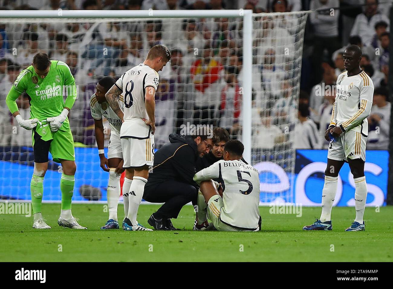 Madrid, Spain. 29th Nov, 2023. Real Madrid´s Bellingham lies on pitch ...