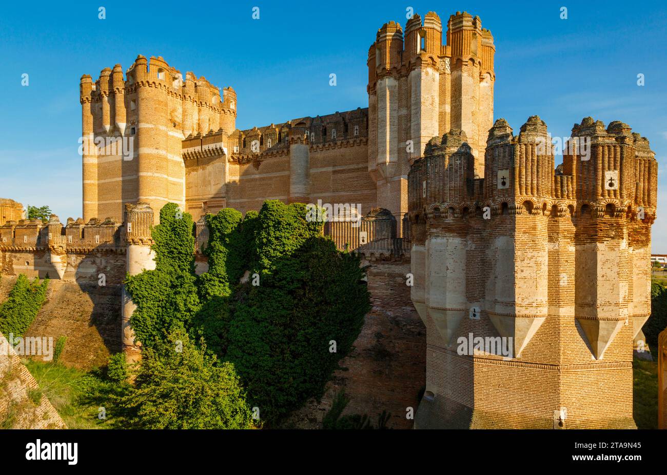 Coca castle castile leon spain hi-res stock photography and images - Alamy