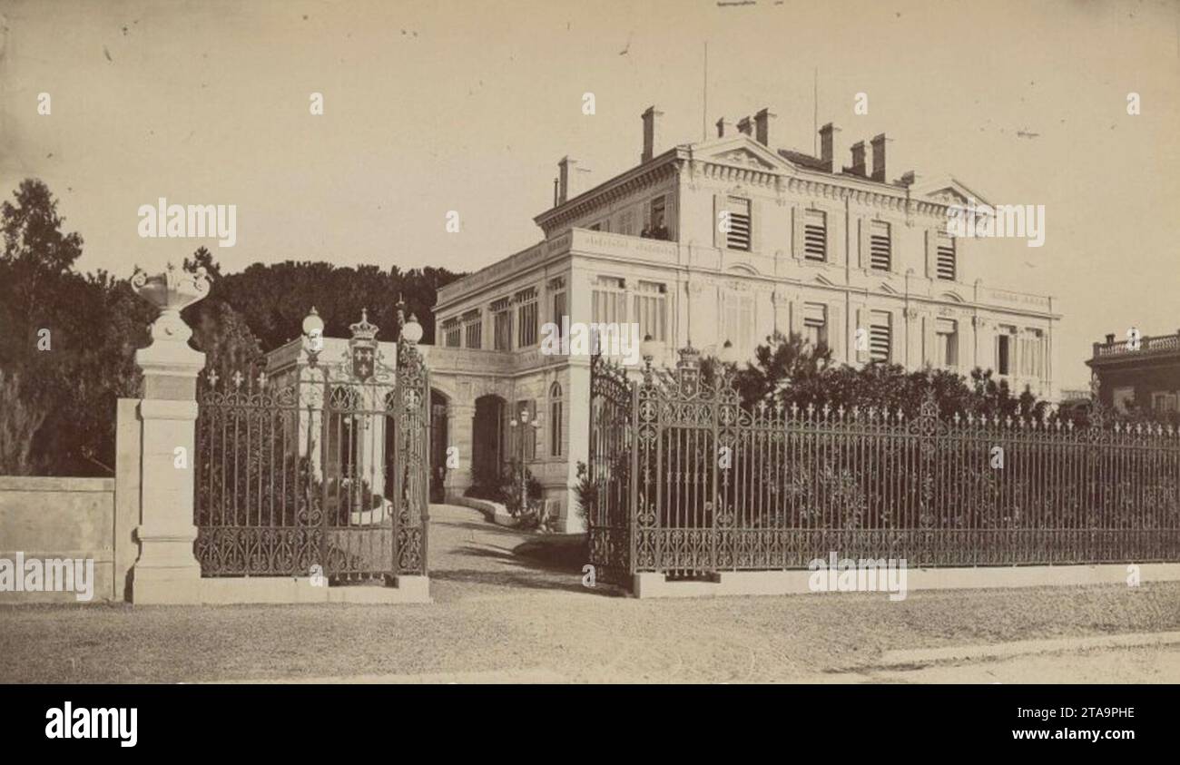 Villa Henri IV (cropped Stock Photo - Alamy