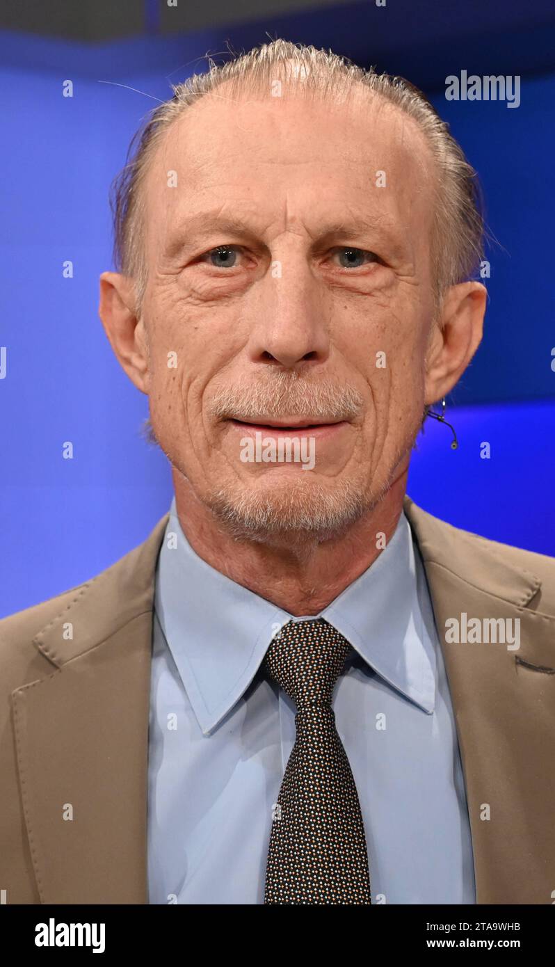 Fußballtrainer Christoph Daum zu Gast in der ARD Talkshow Maischberger ...