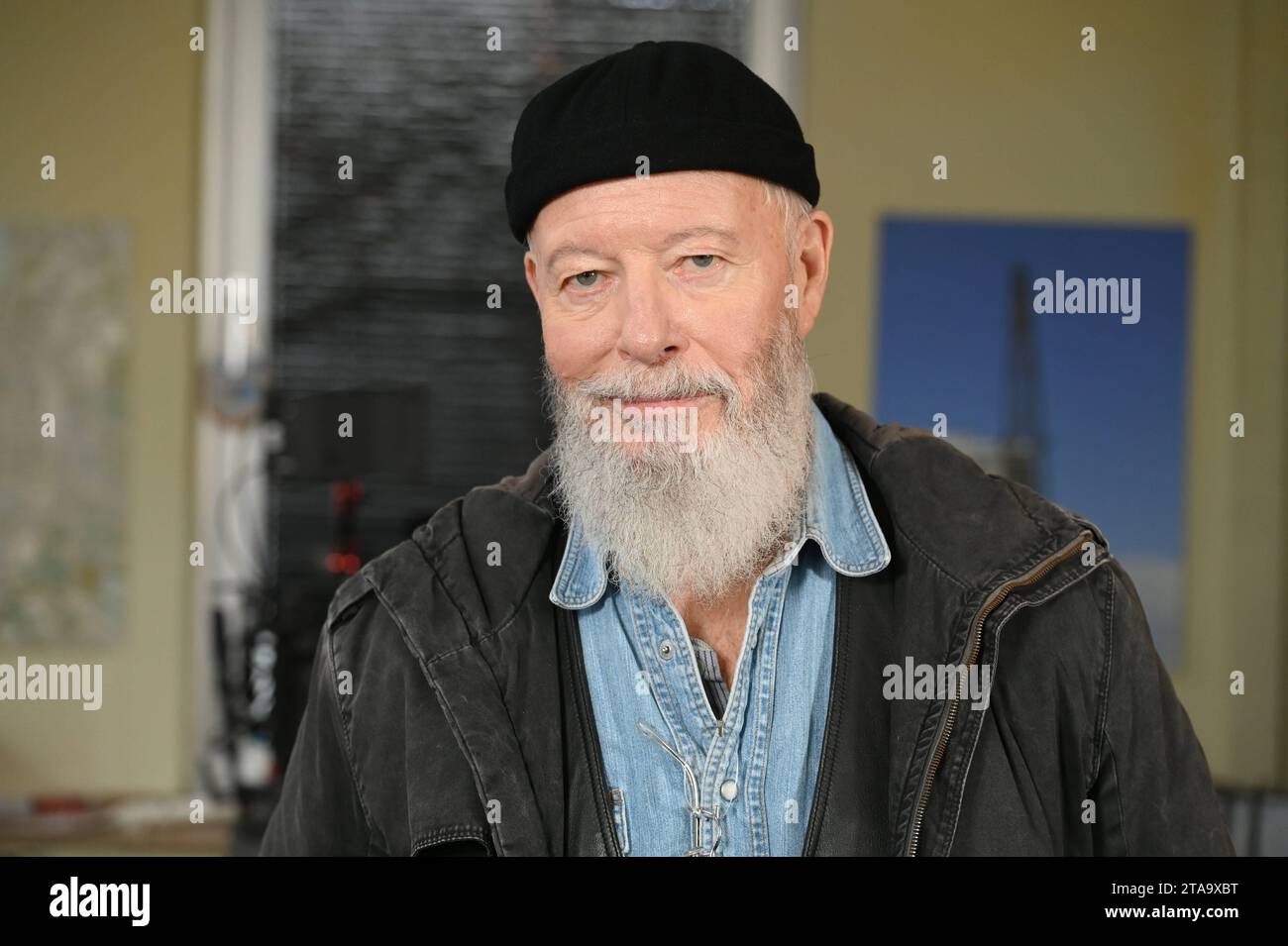 Schauspieler Bill Mockridge posiert am Set der ARD Serie Rentnercops ...