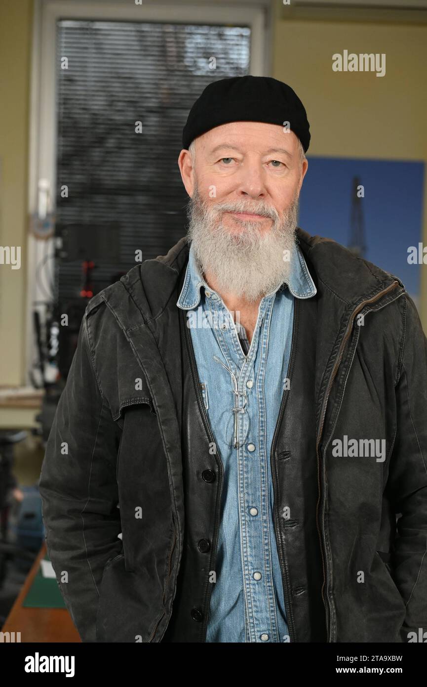 Schauspieler Bill Mockridge posiert am Set der ARD Serie Rentnercops ...