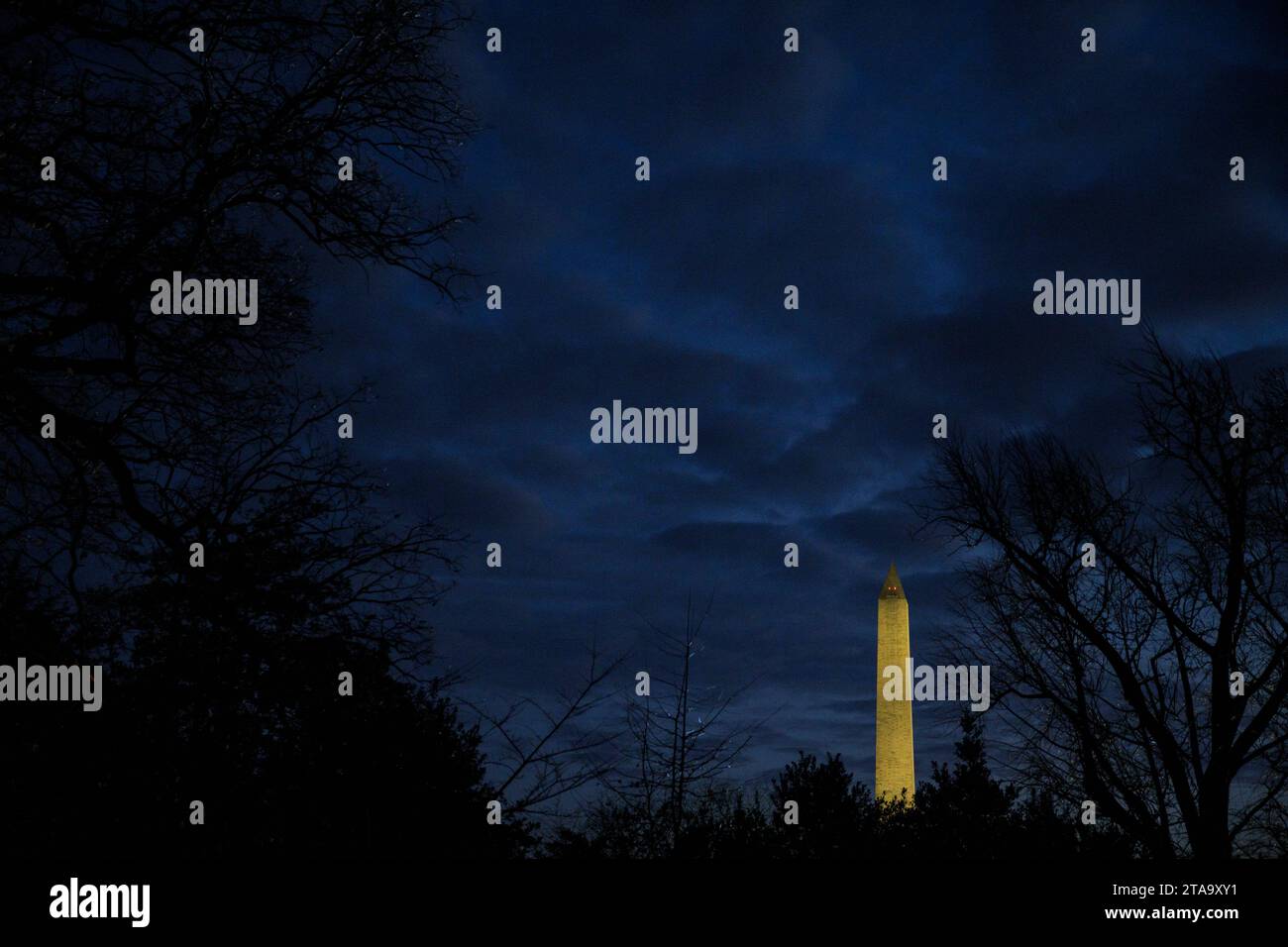 Washington, United States. 29th Nov, 2023. The Washington Monument is ...