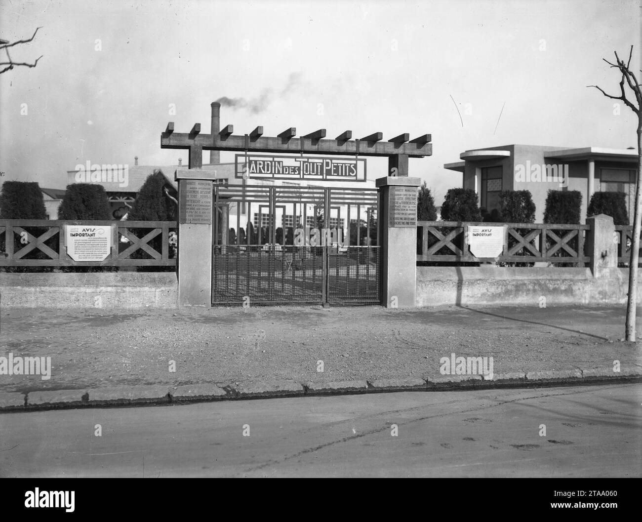 Villeurbanne - Jardin des Tout-petits-Adolphe-Lafont - Entrée du jardin ...