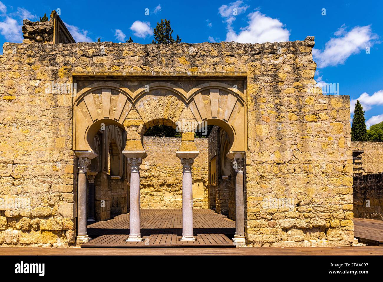 Upper Basilical Hall, Medina Azahara, Spain Stock Photo - Alamy