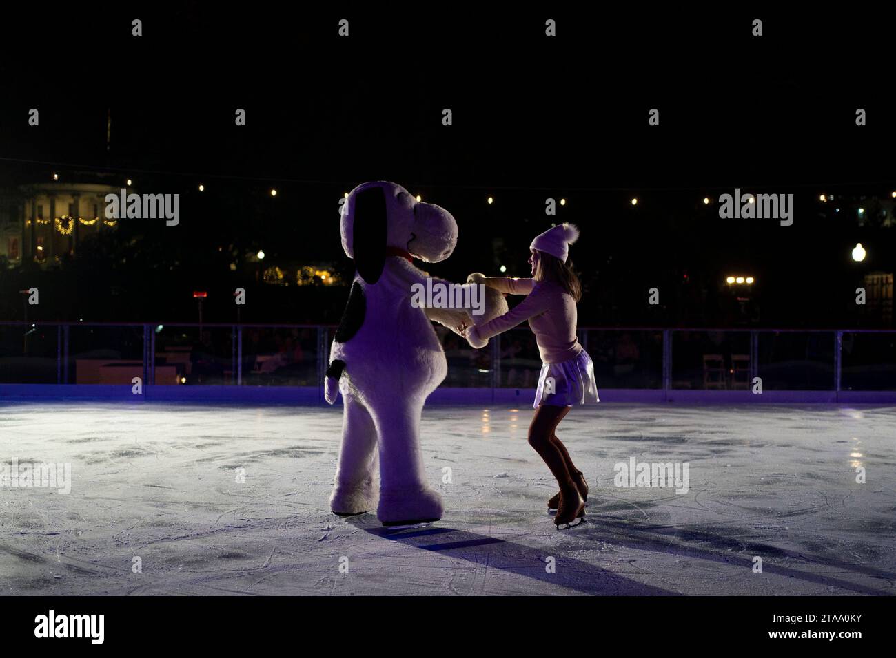 Washington, United States. 29th Nov, 2023. Snoopy and Skating Director ...