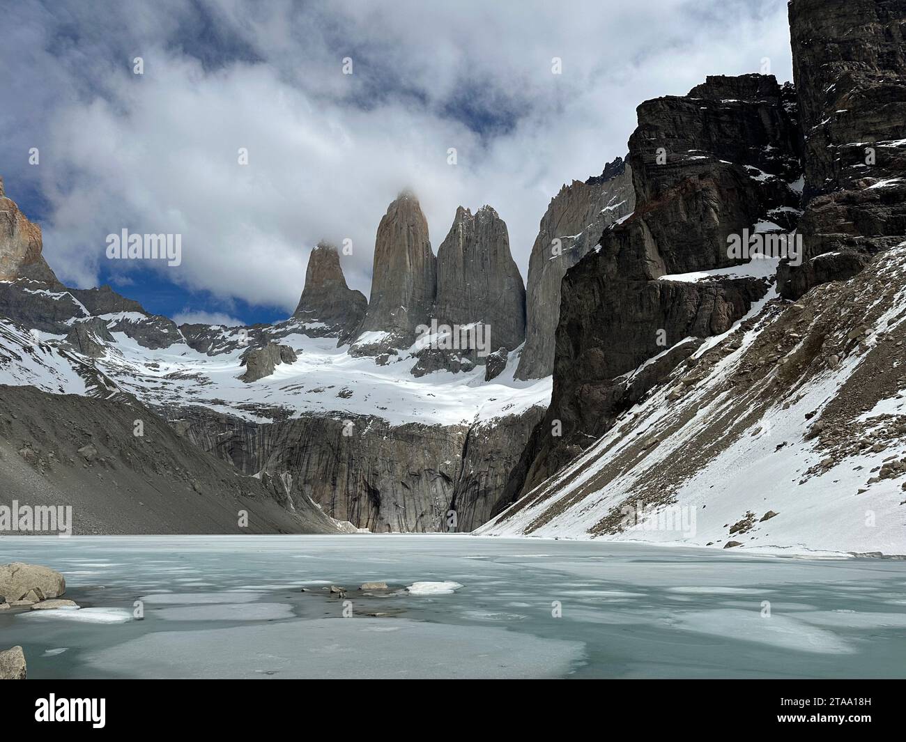Paine tower in Patagonia, Incredibli rock formations above the frozen ...