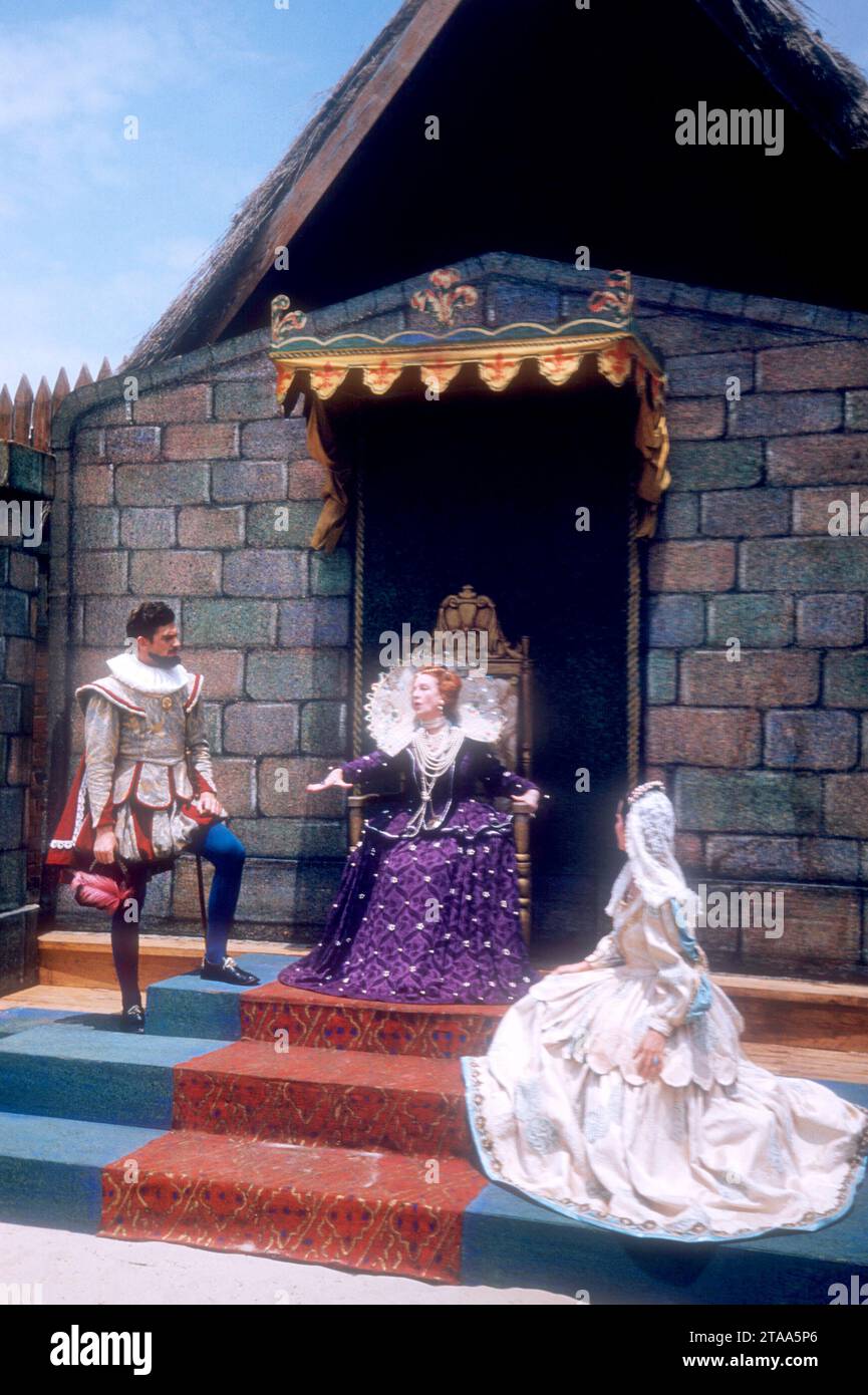 SAN FRANCISCO, CA - 1960'S: Queen Elizabeth sits on her throne at The ...
