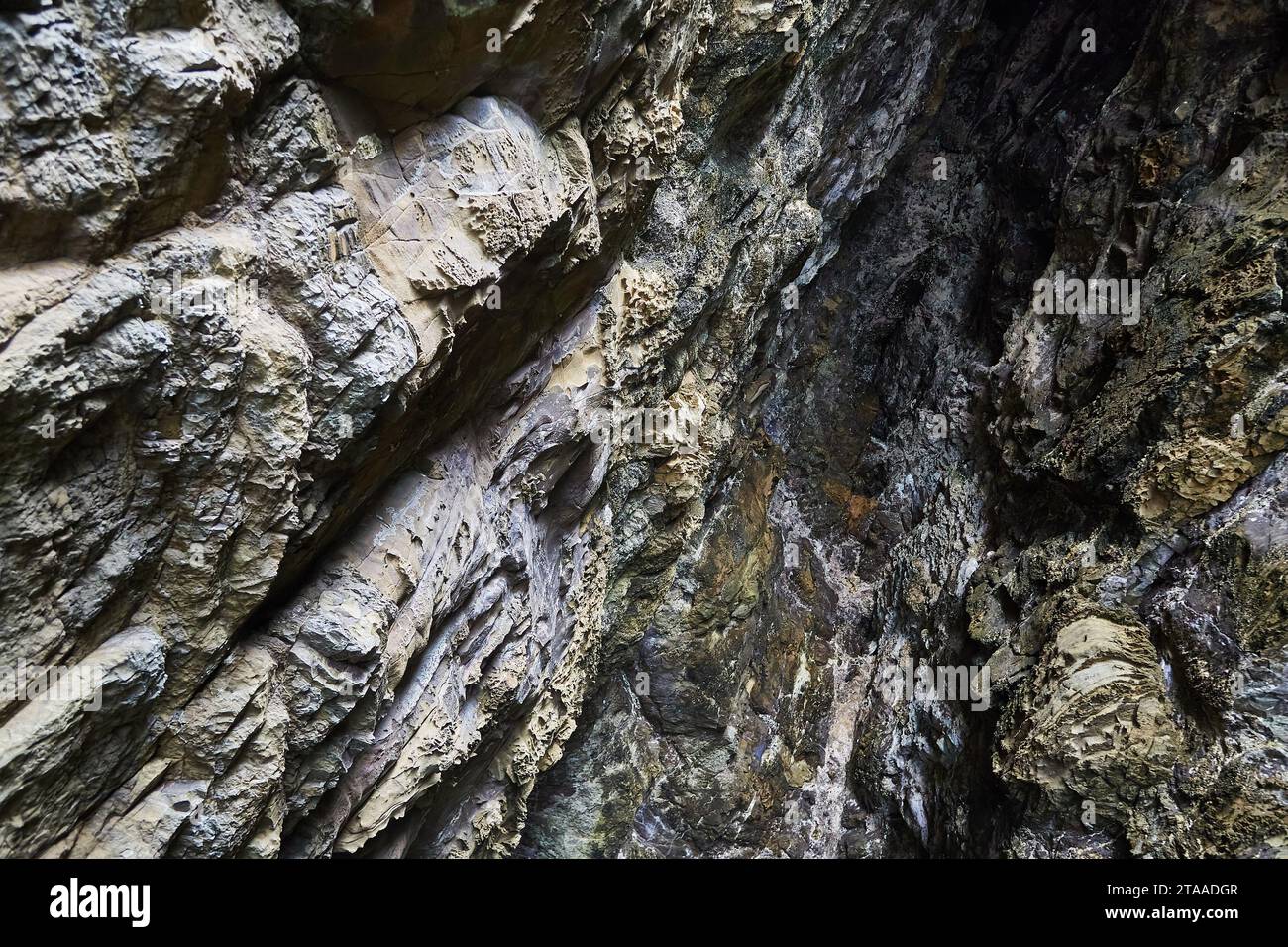Jagged edges hi-res stock photography and images - Alamy