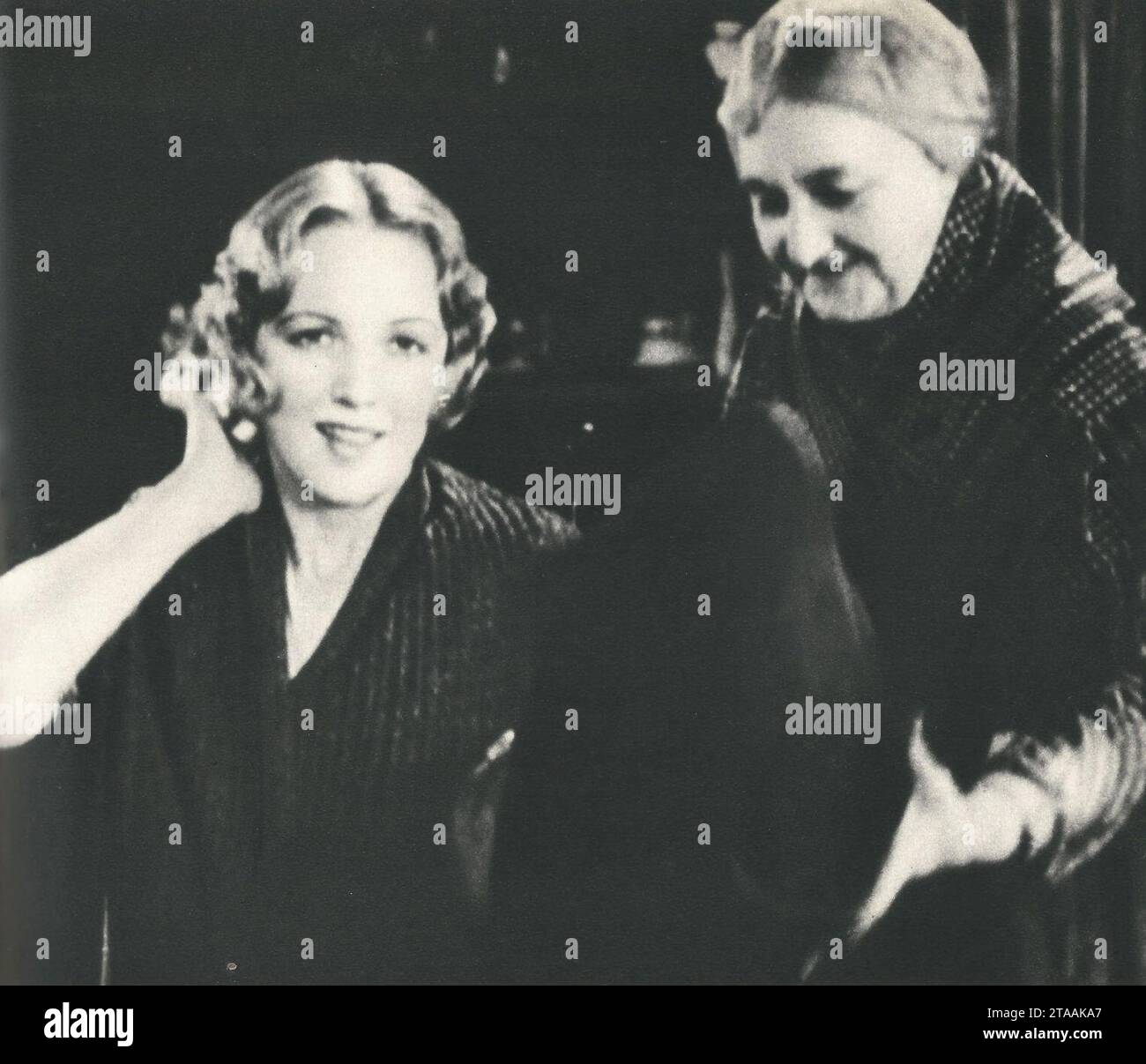 Scena vintage hi-res stock photography and images - Alamy