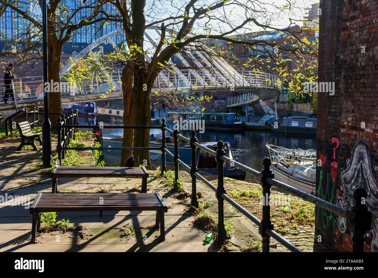 The Merchants' Bridge over the Bridgewater Canal at Catalan Square ...