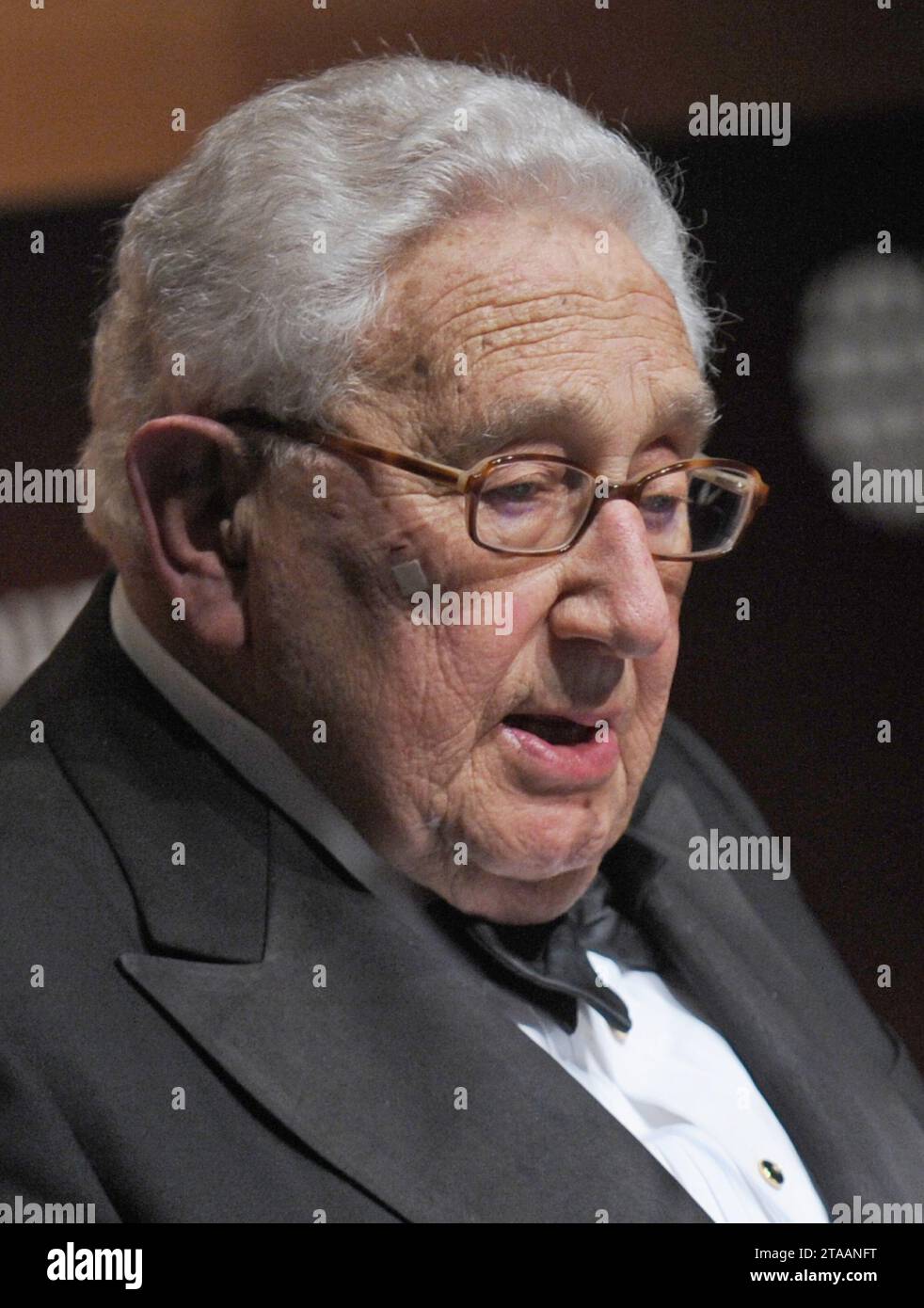 2013 global citizen awards ceremony hi-res stock photography and images ...