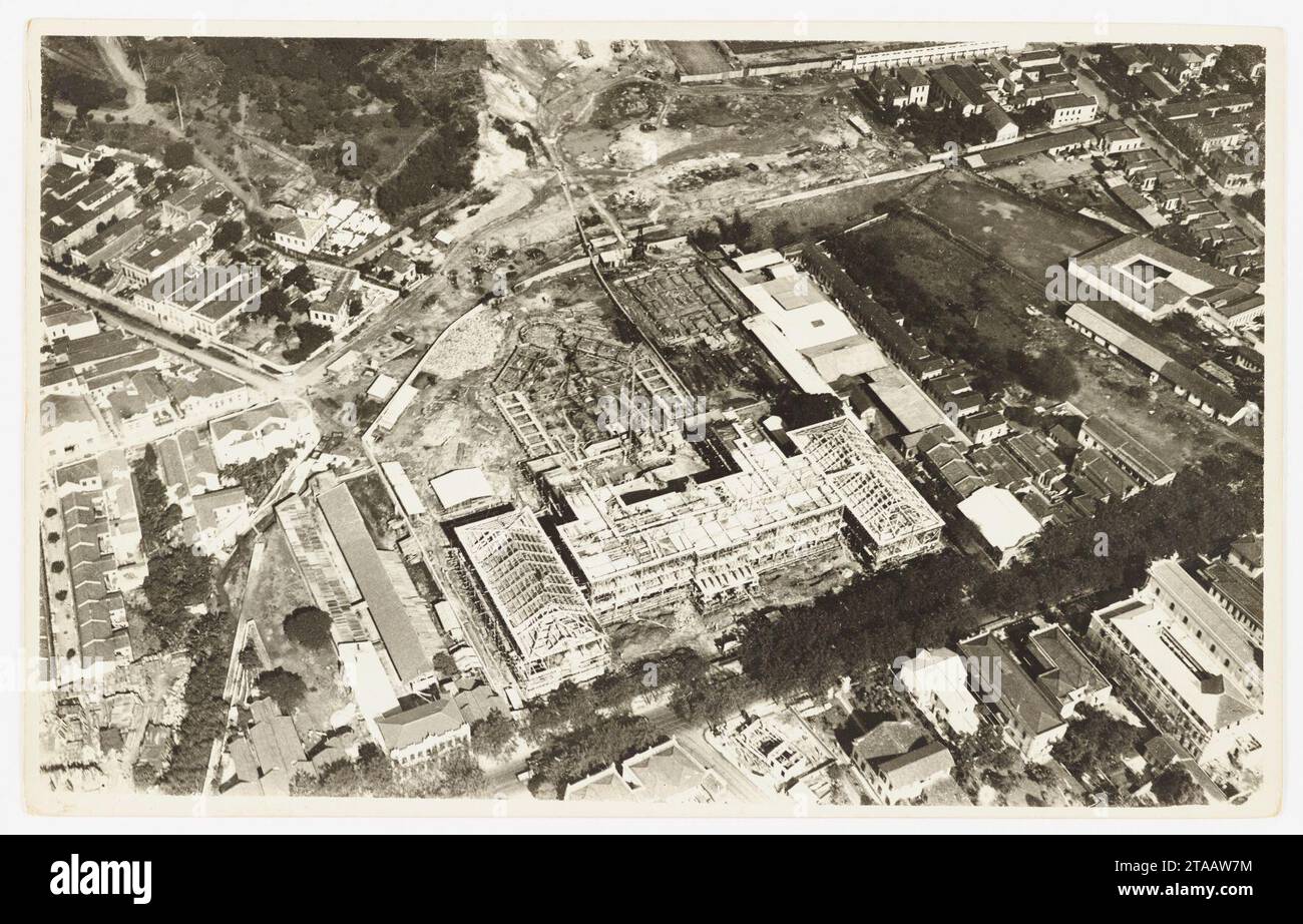Vista área da construção da Escola Normal de Formação de Professores ...