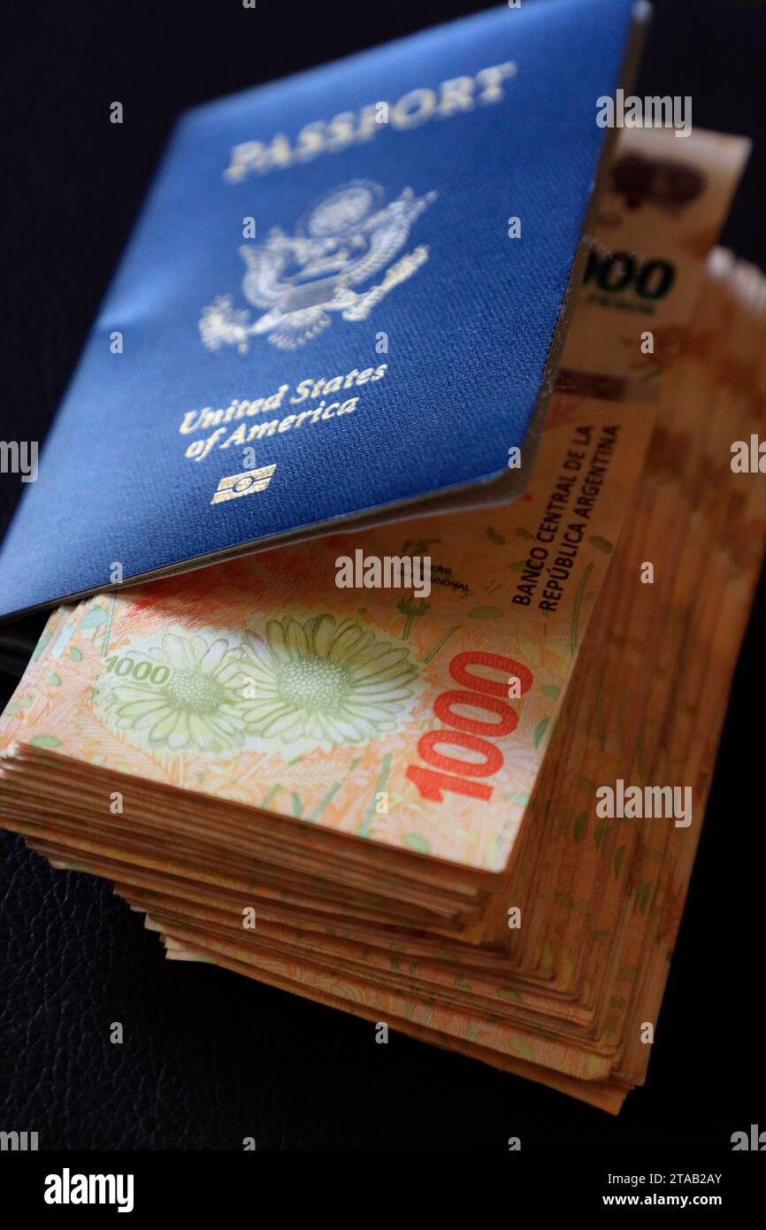 1000 peso hi-res stock photography and images - Alamy