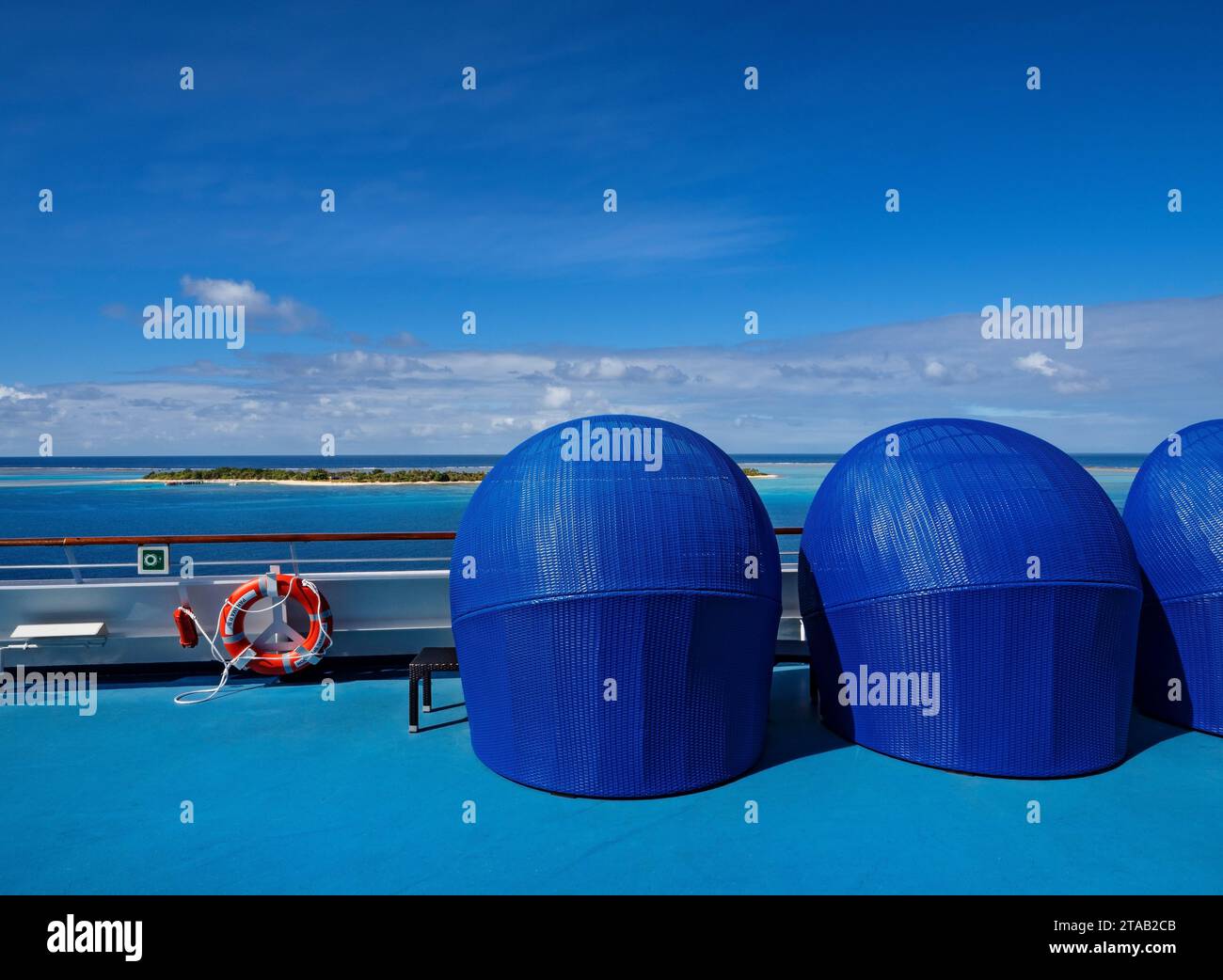 Carnival sunshine cruise hi-res stock photography and images - Alamy