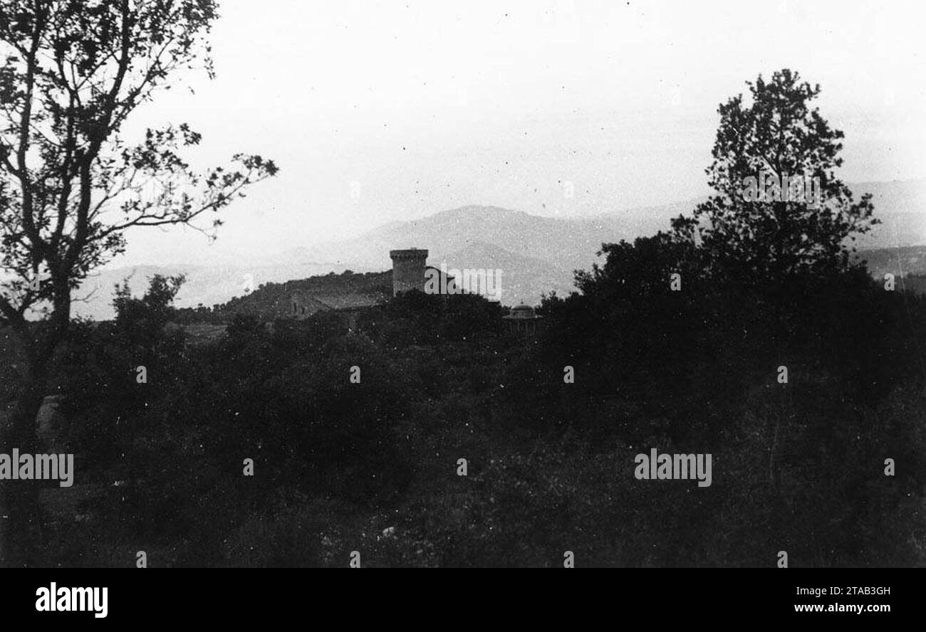 Torre circular Black and White Stock Photos & Images - Alamy