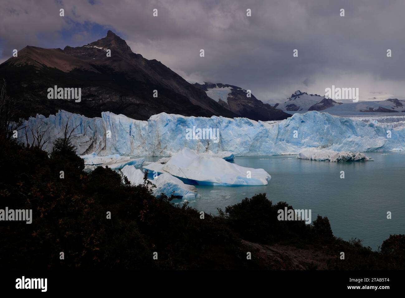 Perito Moreno Glacier with icebergs in Lago Argentino Lake in Los ...