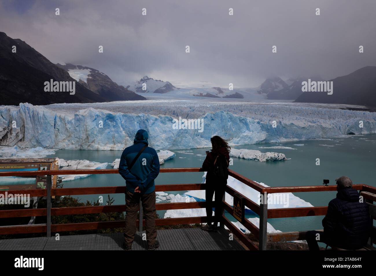 Visiting glaciers hi-res stock photography and images - Alamy