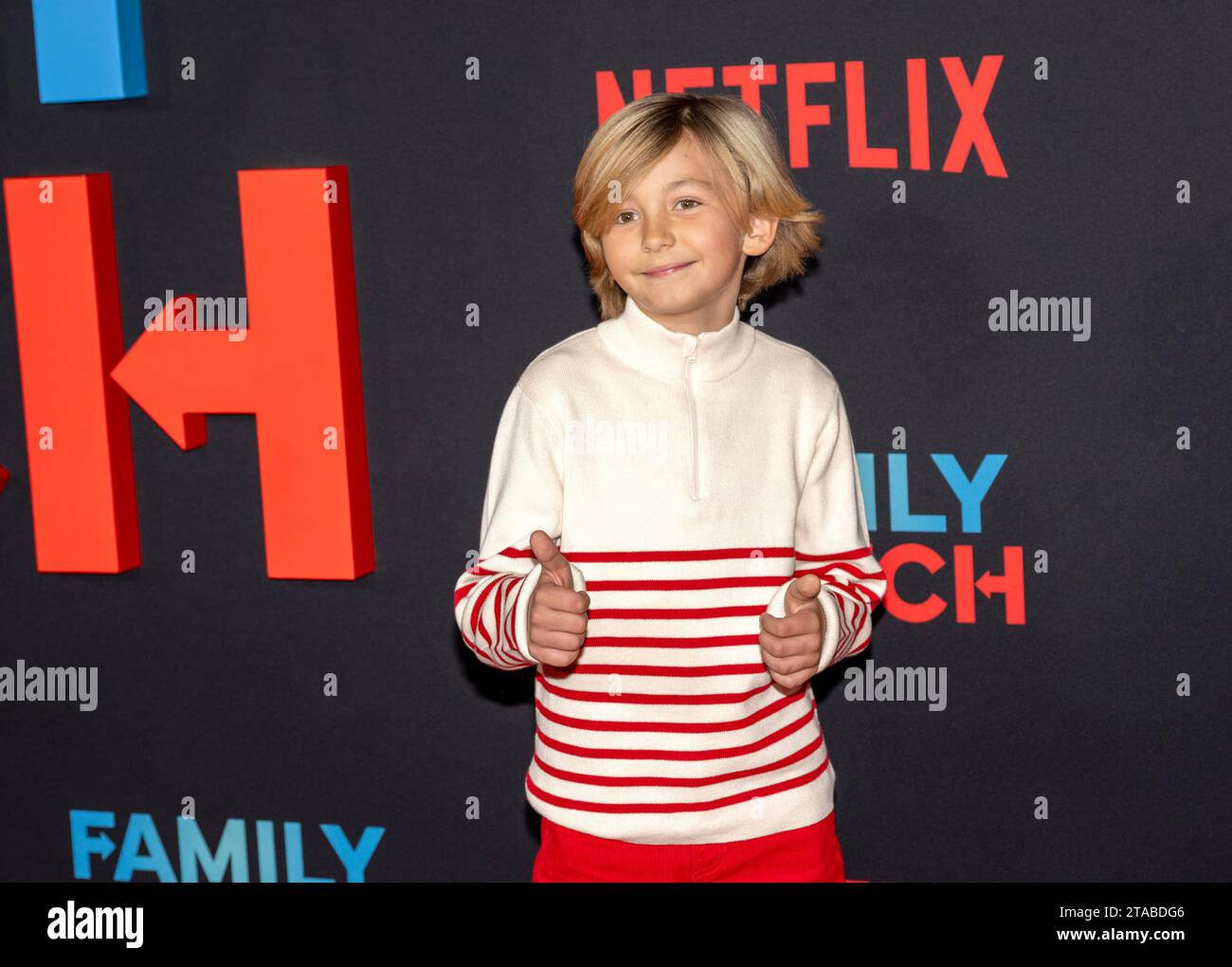 Los Angeles, United States. 29th Nov, 2023. Cast member Kellan Tetlow ...