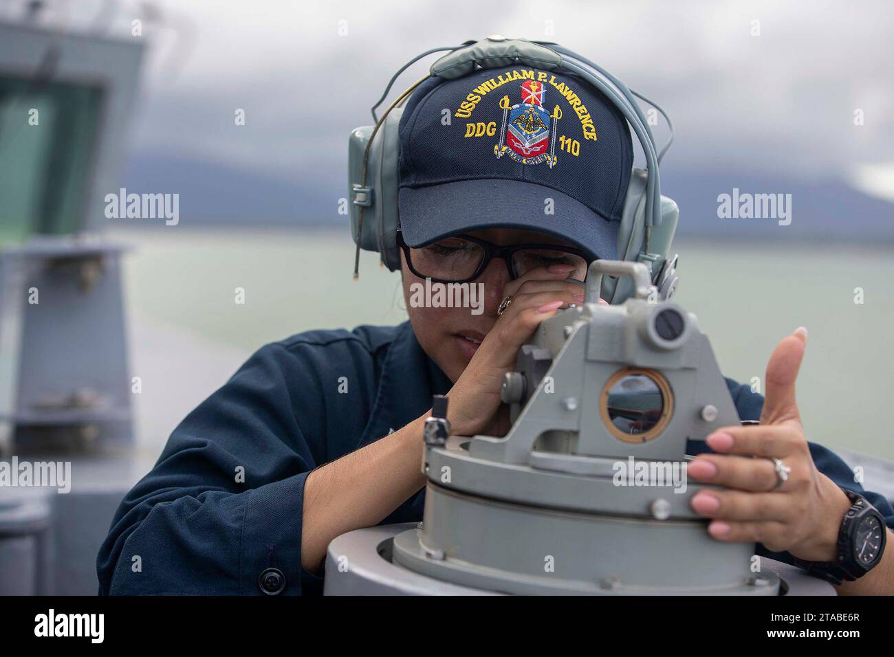 Pacific Ocean. 16th Nov, 2023. Quartermaster 3rd Class Lizbeth Abrego ...