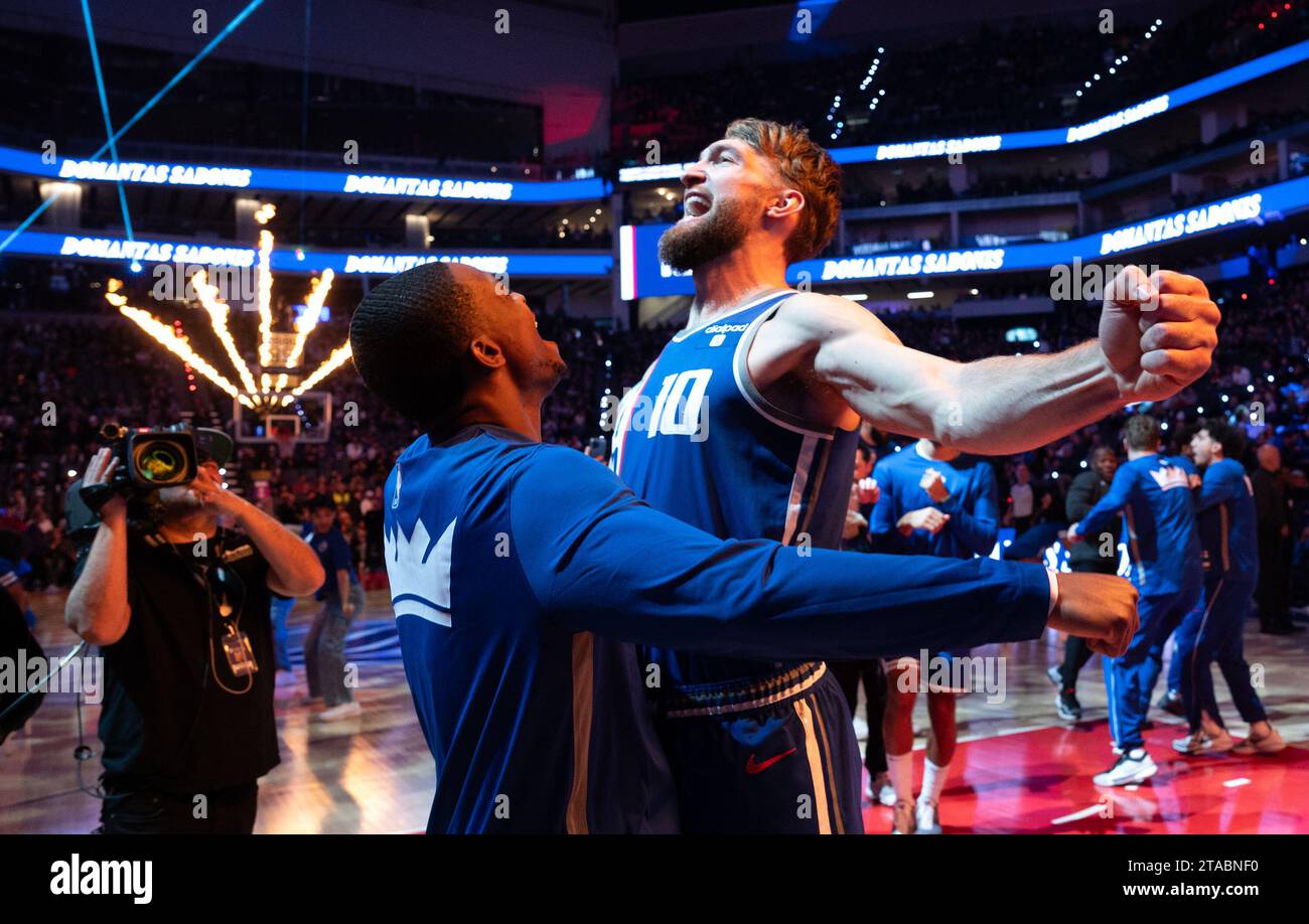 Sacramento, CA, USA. 29th Nov, 2023. Sacramento Kings forward Domantas ...