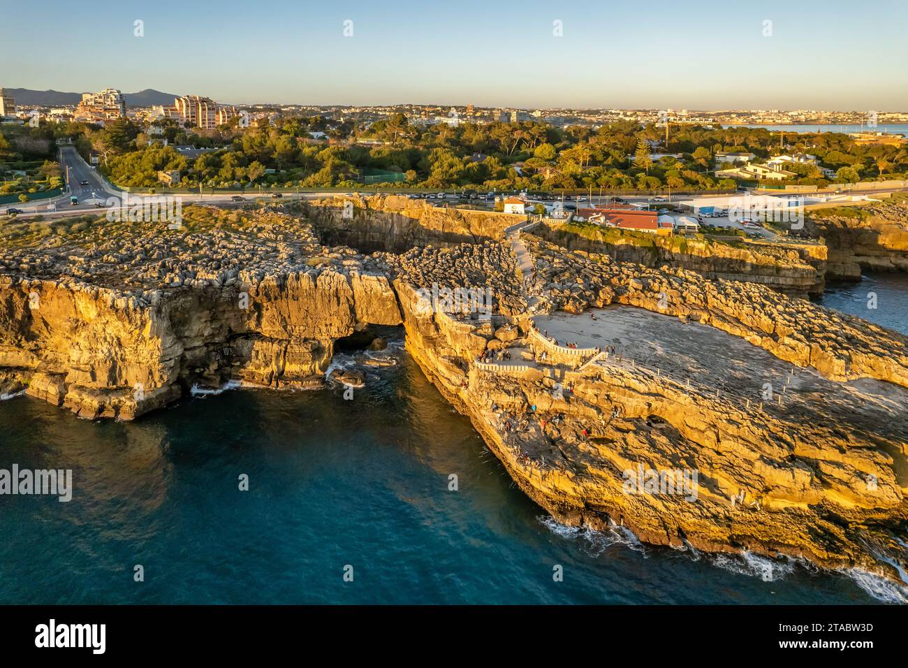 Boca do inferno sunset hell's mouth hi-res stock photography and images ...